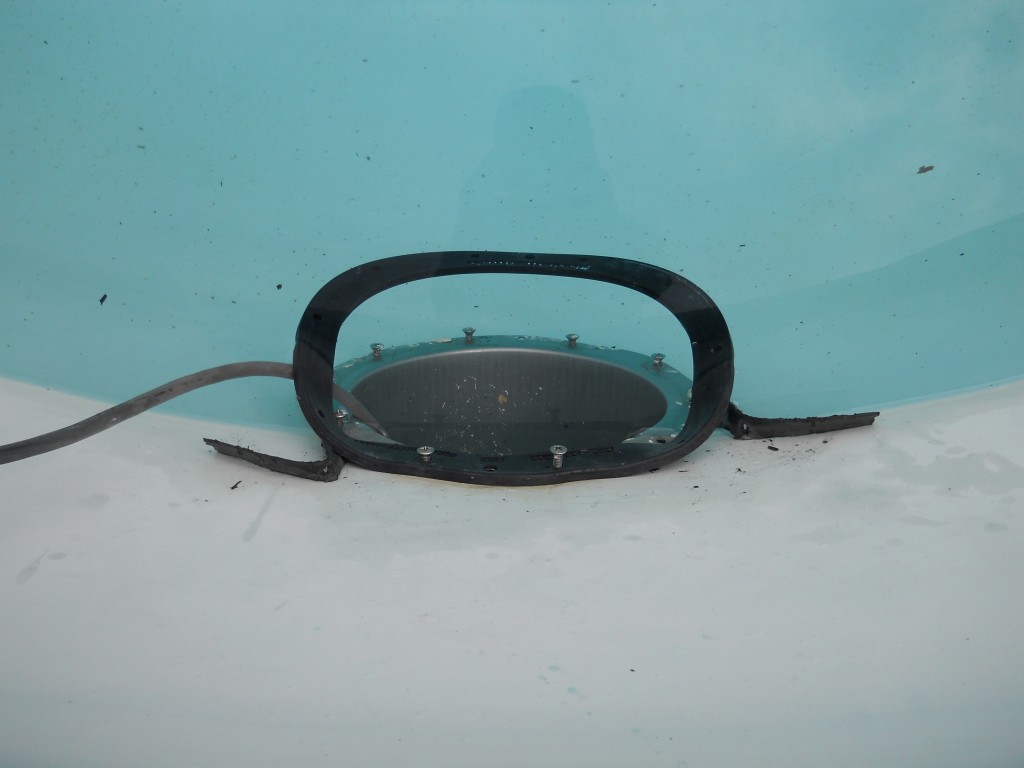 How to fix leaking light fixture in fiberglass pool. | North Texas Pool ...